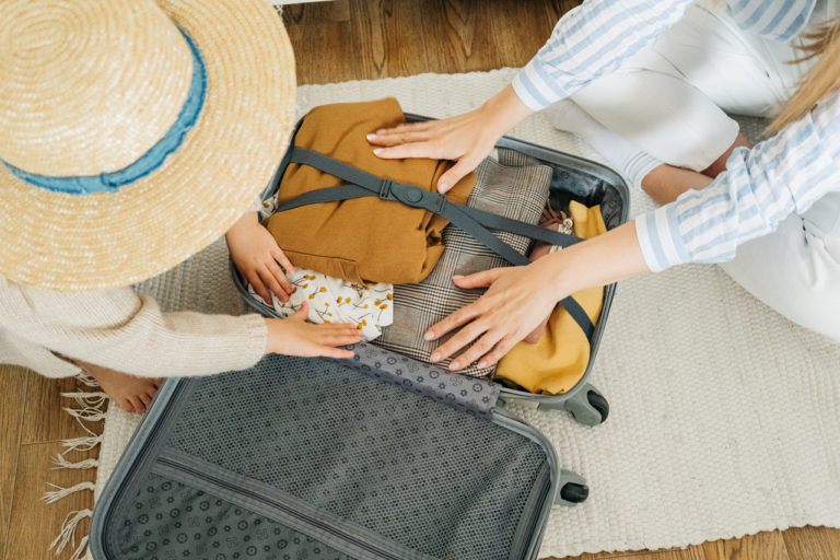 Qué llevar en tu maleta de mano - Los Viajes de Mary - Blog de Viajes